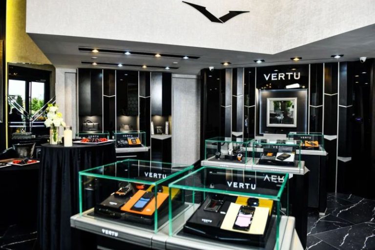 IRONFLIP - VERTU® Official Site