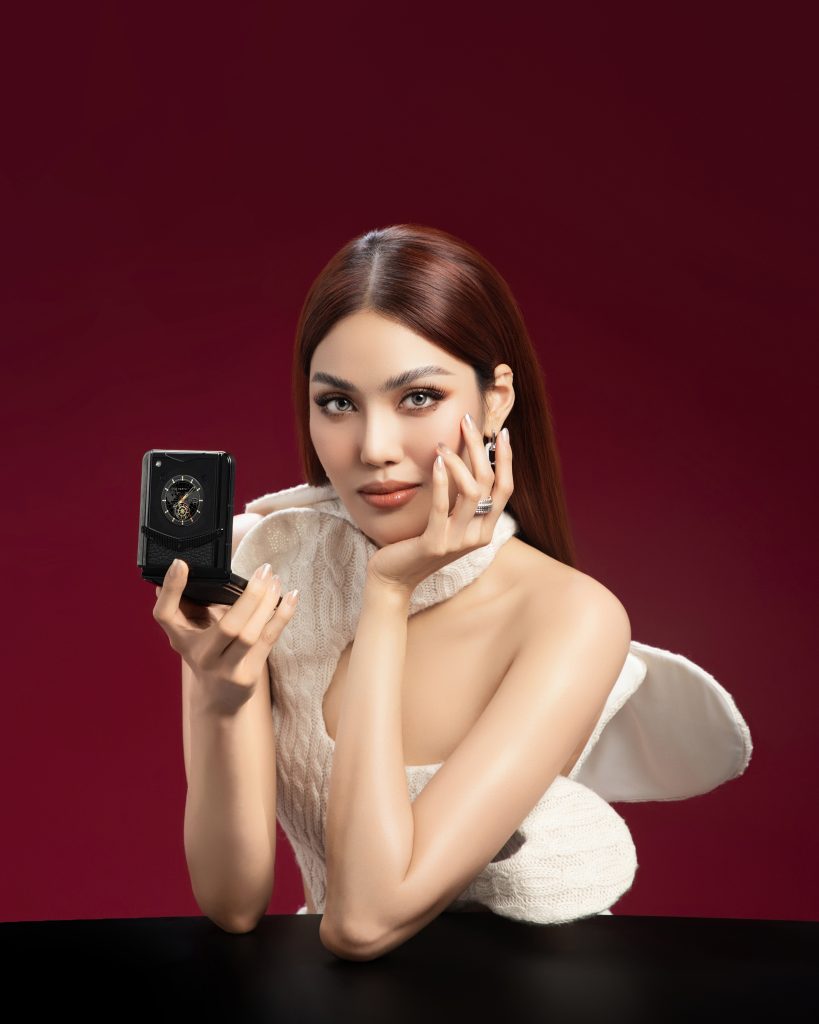 VERTU VIETNAM OFFICIALLY ANNOUNCES SUPERMODEL LAN KHUE AS 2025 BRAND ...