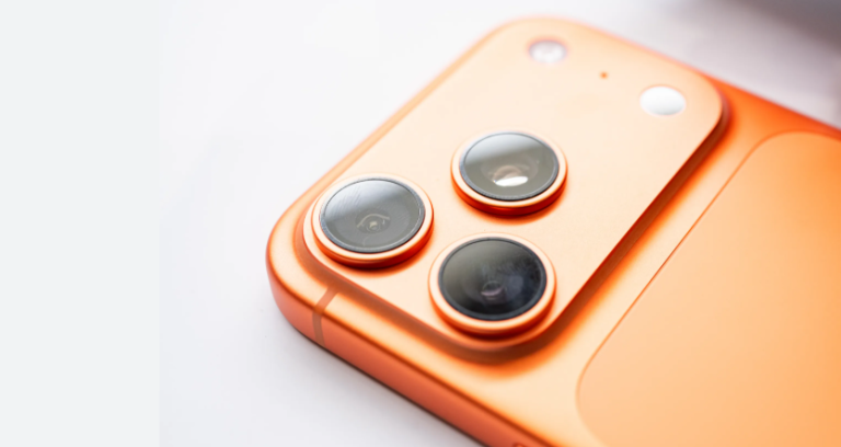 Review of iPhone 17/iPhone 17 Pro Max Battery Life (2025 Tests ...